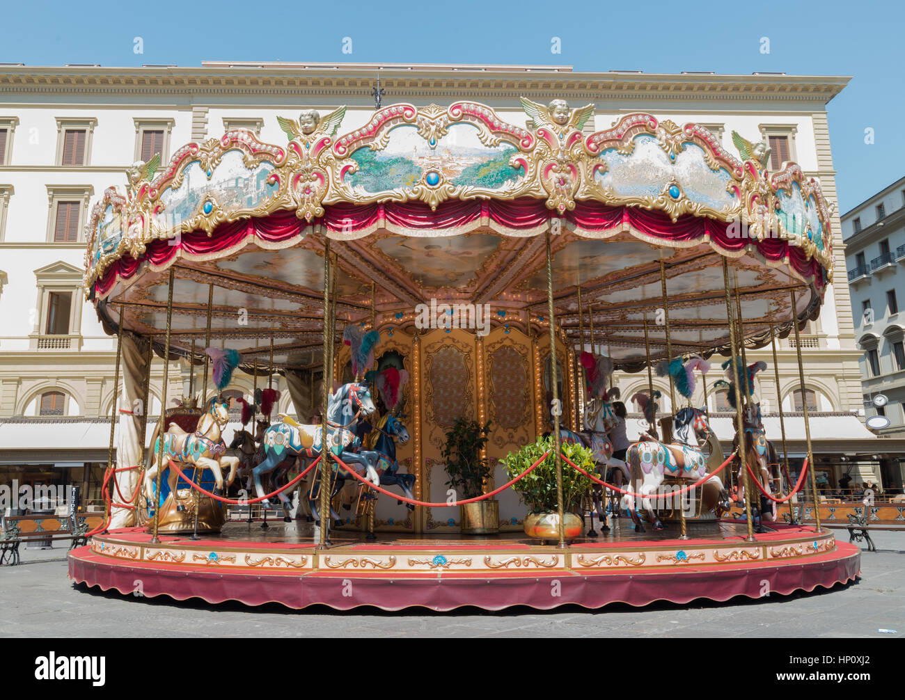 Vintage carousel tourists in florence hi-res stock photography and ...