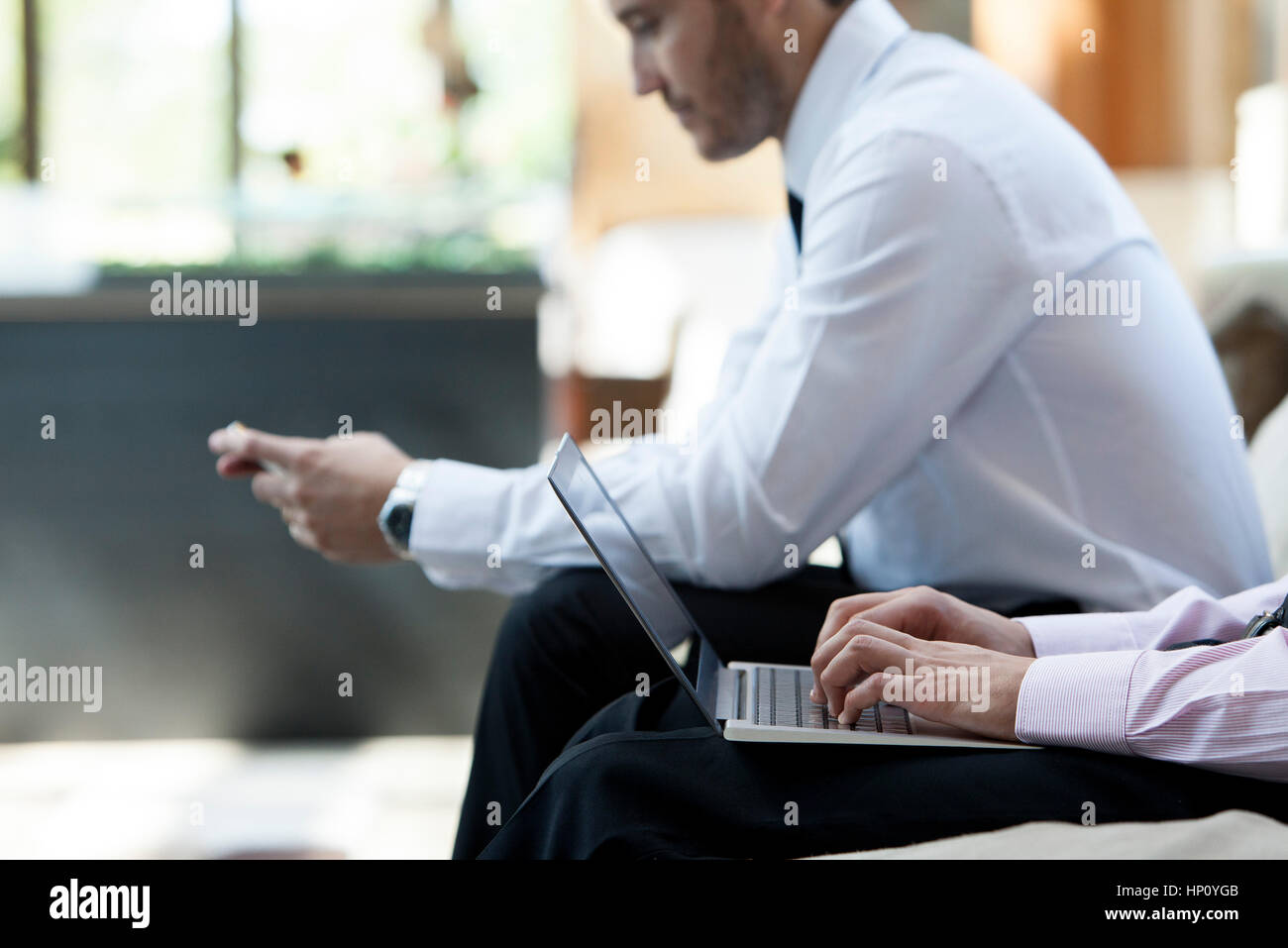 Focusing on devices hi-res stock photography and images - Alamy