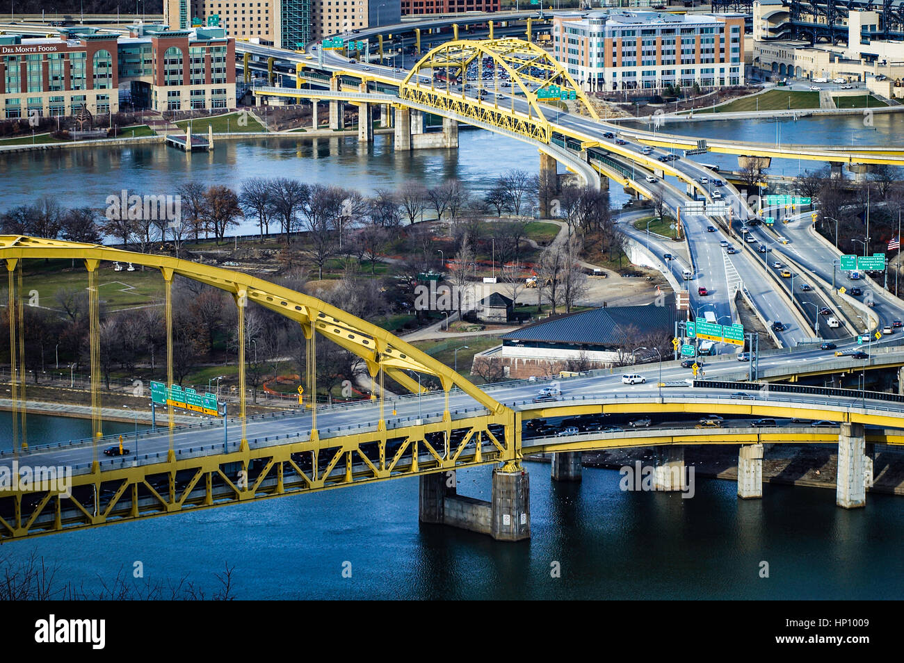 Pittsburgh suspension bridges hi-res stock photography and images - Alamy