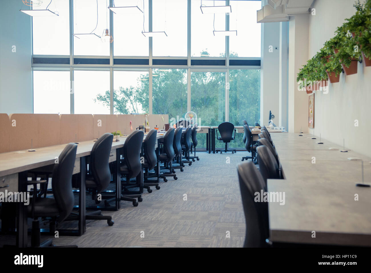 Open plan office Stock Photo - Alamy