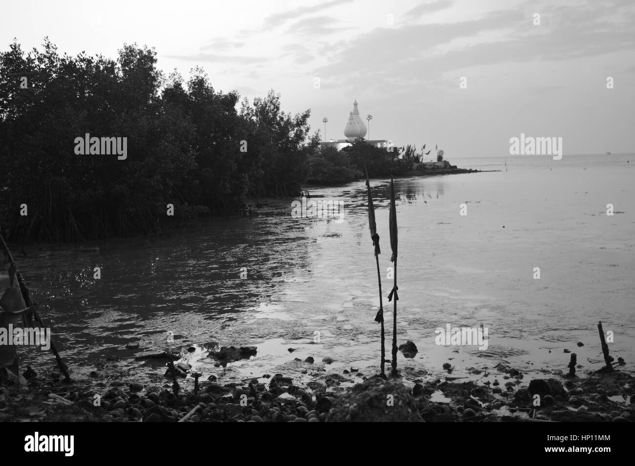 Temple in the Sea Hindu pilgrimage site in Waterloo, Carapichaima ...