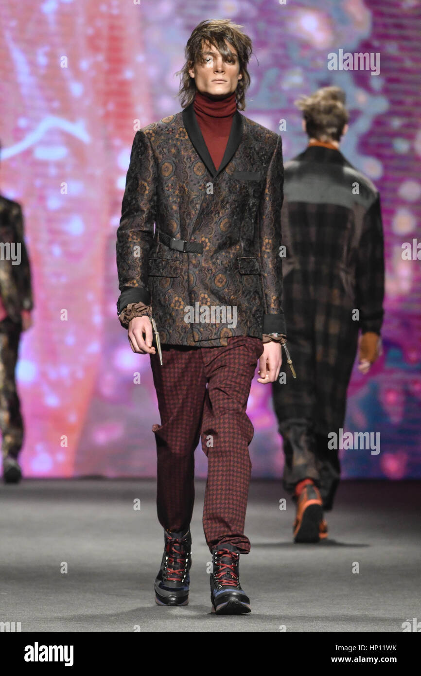 Milan Fashion Week Men's - ETRO - Catwalk Featuring: Model Where: Milan ...