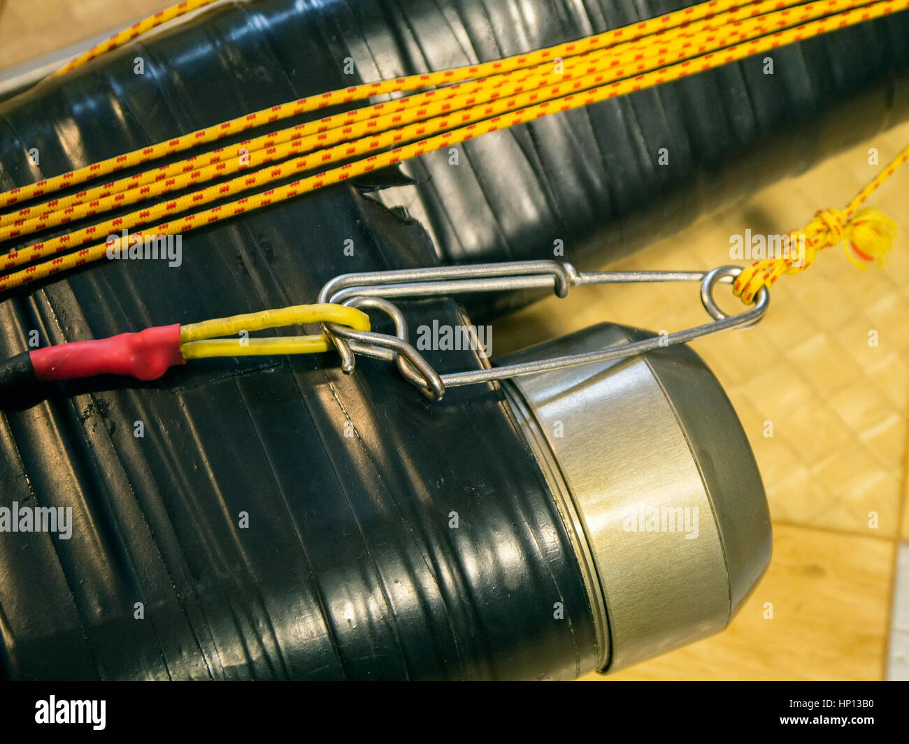 Man underwater with harpoon hi-res stock photography and images - Alamy