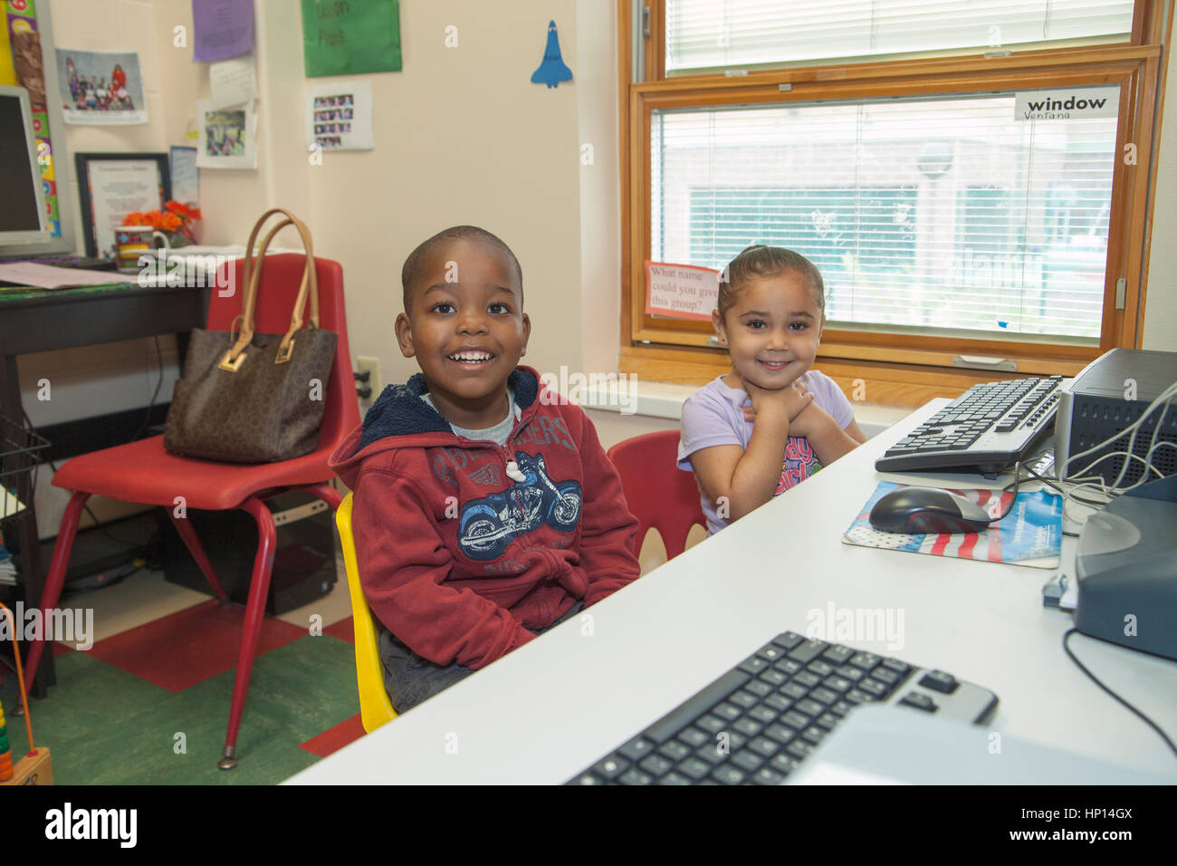 Pre k student hi-res stock photography and images - Alamy