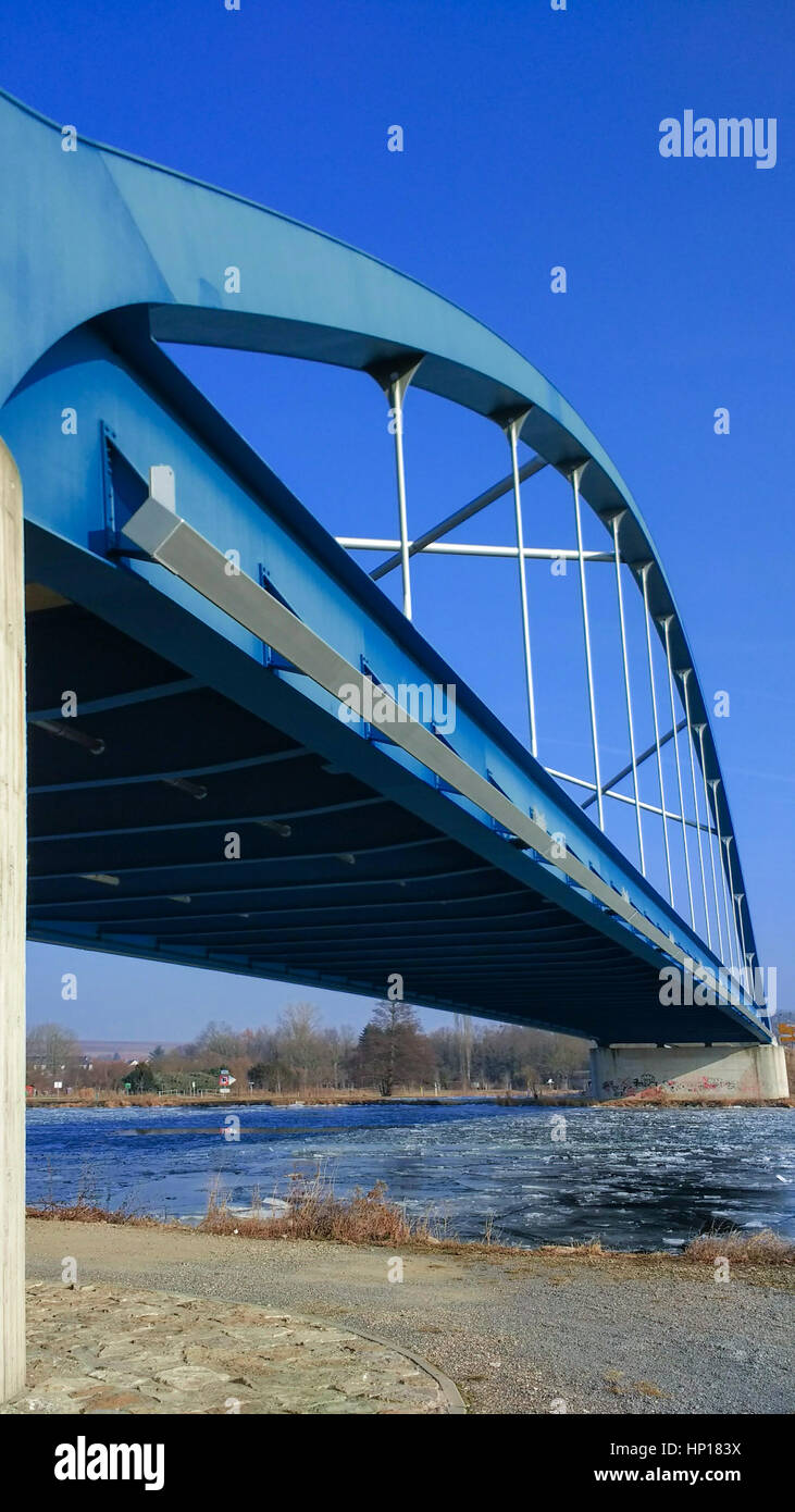 Abstract side view to a bridge Stock Photo - Alamy