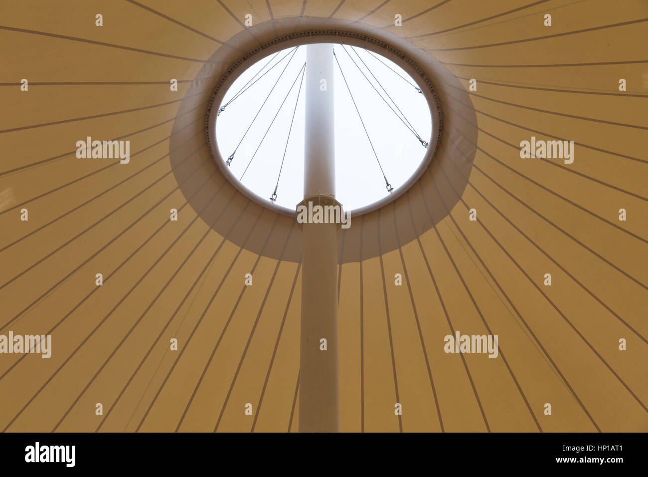 Cable suspended roof hi-res stock photography and images - Alamy