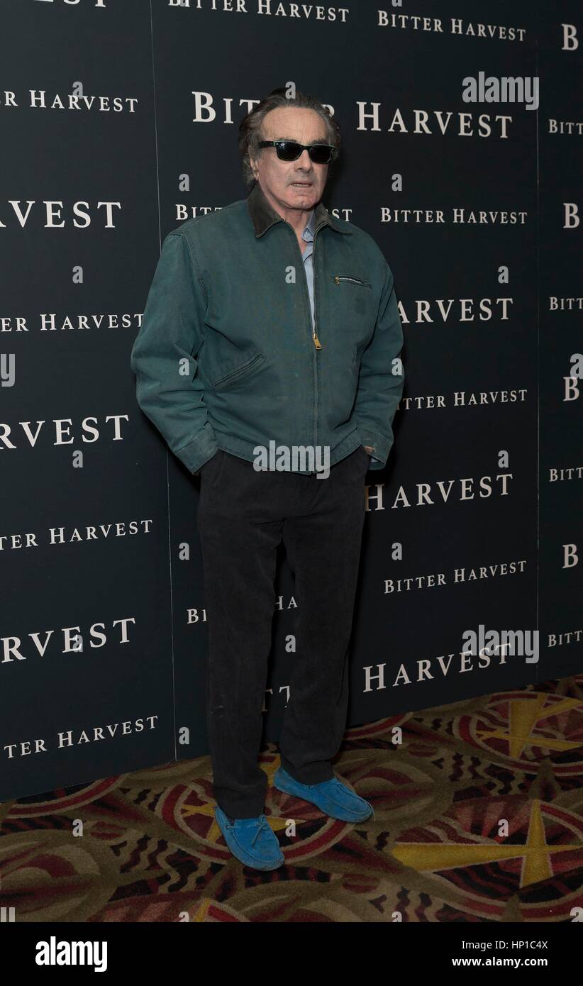 Dan hedaya hi-res stock photography and images - Alamy