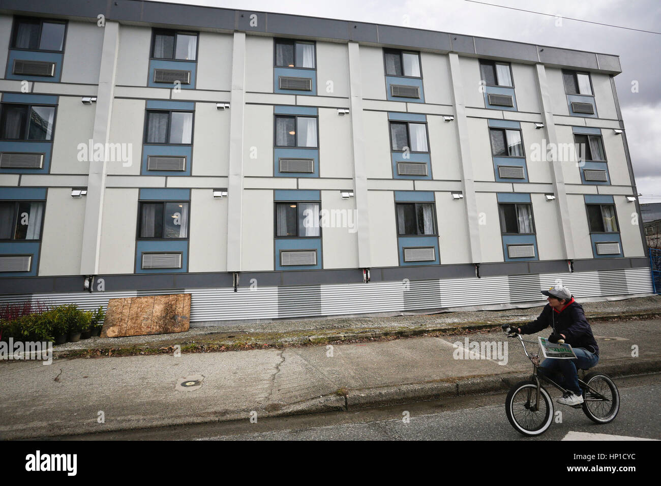 Modular housing hi-res stock photography and images - Alamy