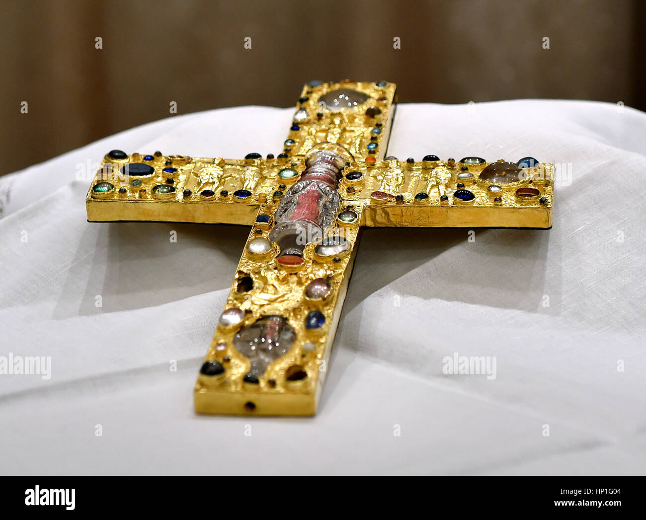 The eleventh-century, 40-centimeter golden crucifix stolen in 2013 from ...