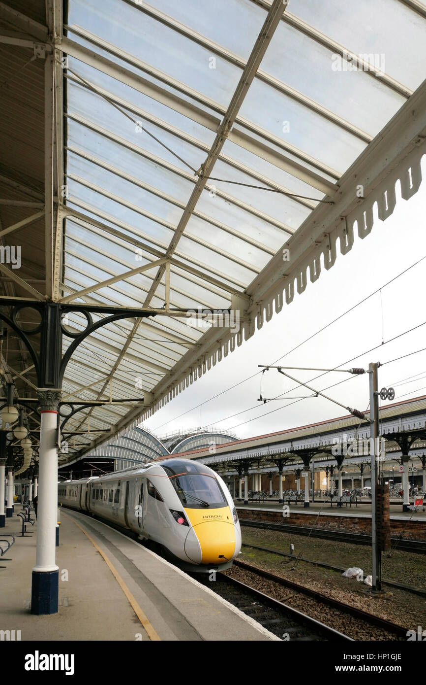 Virgin Azuma Train Stock Photos & Virgin Azuma Train Stock Images - Alamy
