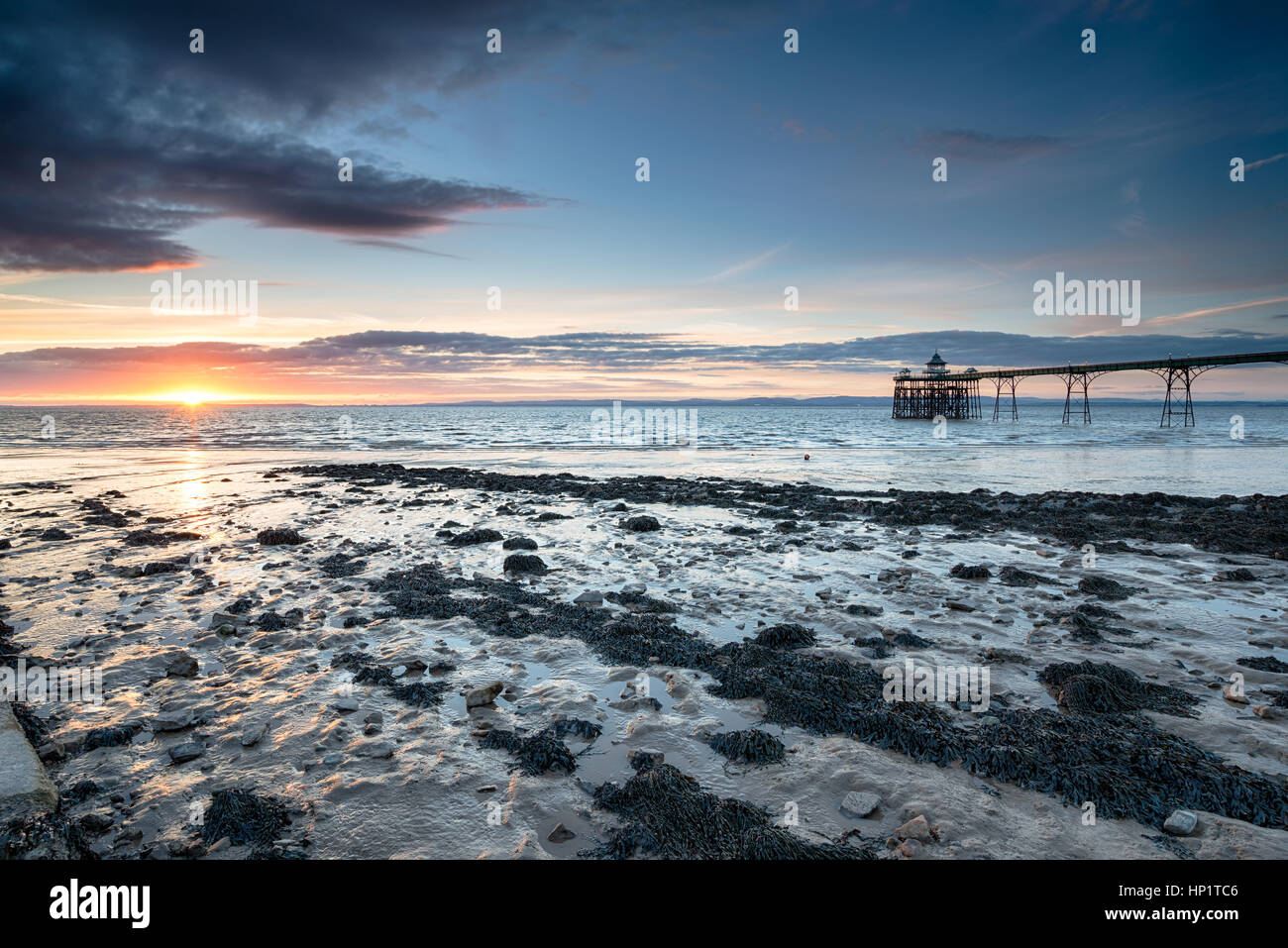 Clevedon bay hi-res stock photography and images - Alamy