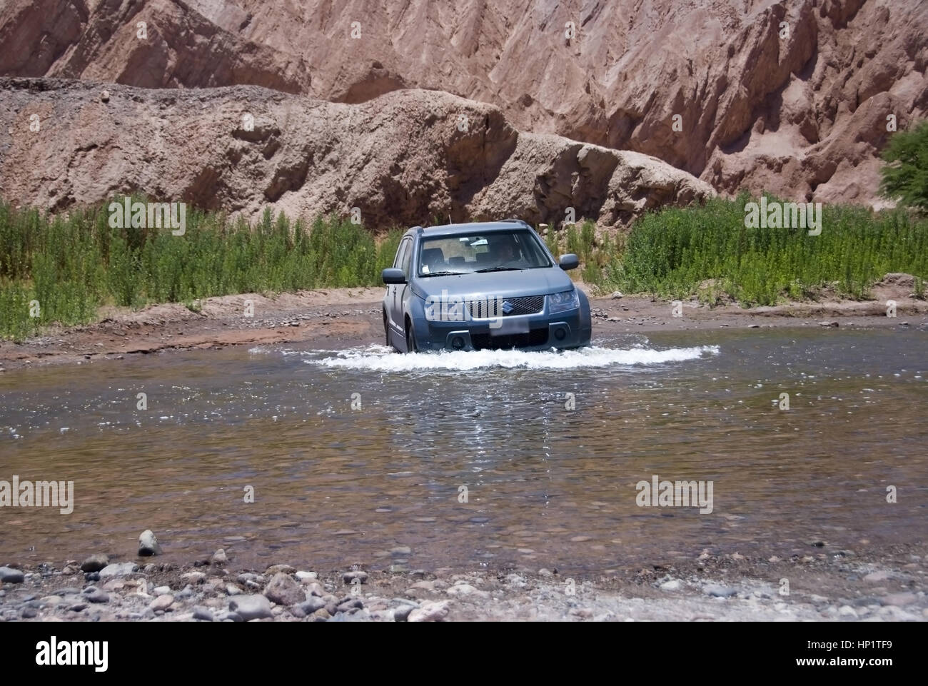 Gelaendefahrzeug in der Atacama-Wueste, Chile, Suedamerika - all ...