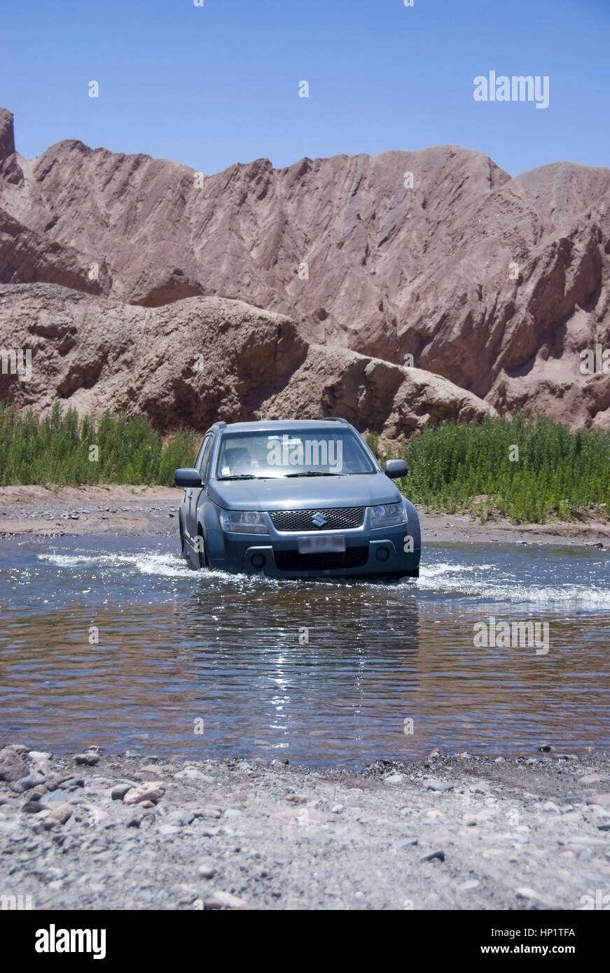 Gelaendefahrzeug in der Atacama-Wueste, Chile, Suedamerika - all ...