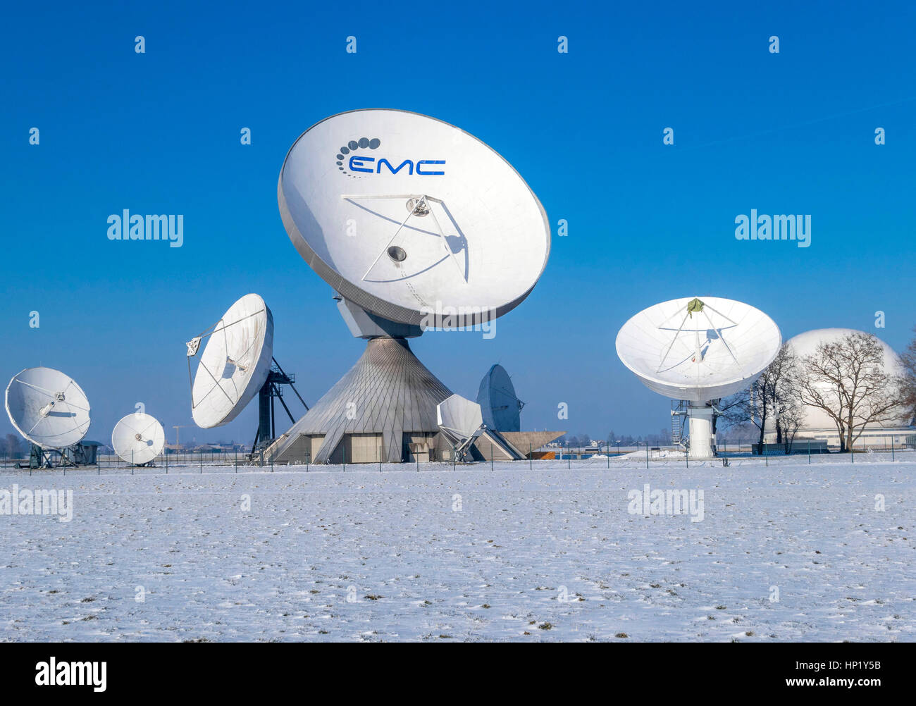 Satellite dish, Raisting Satellite Earth Station in Winter, ground ...
