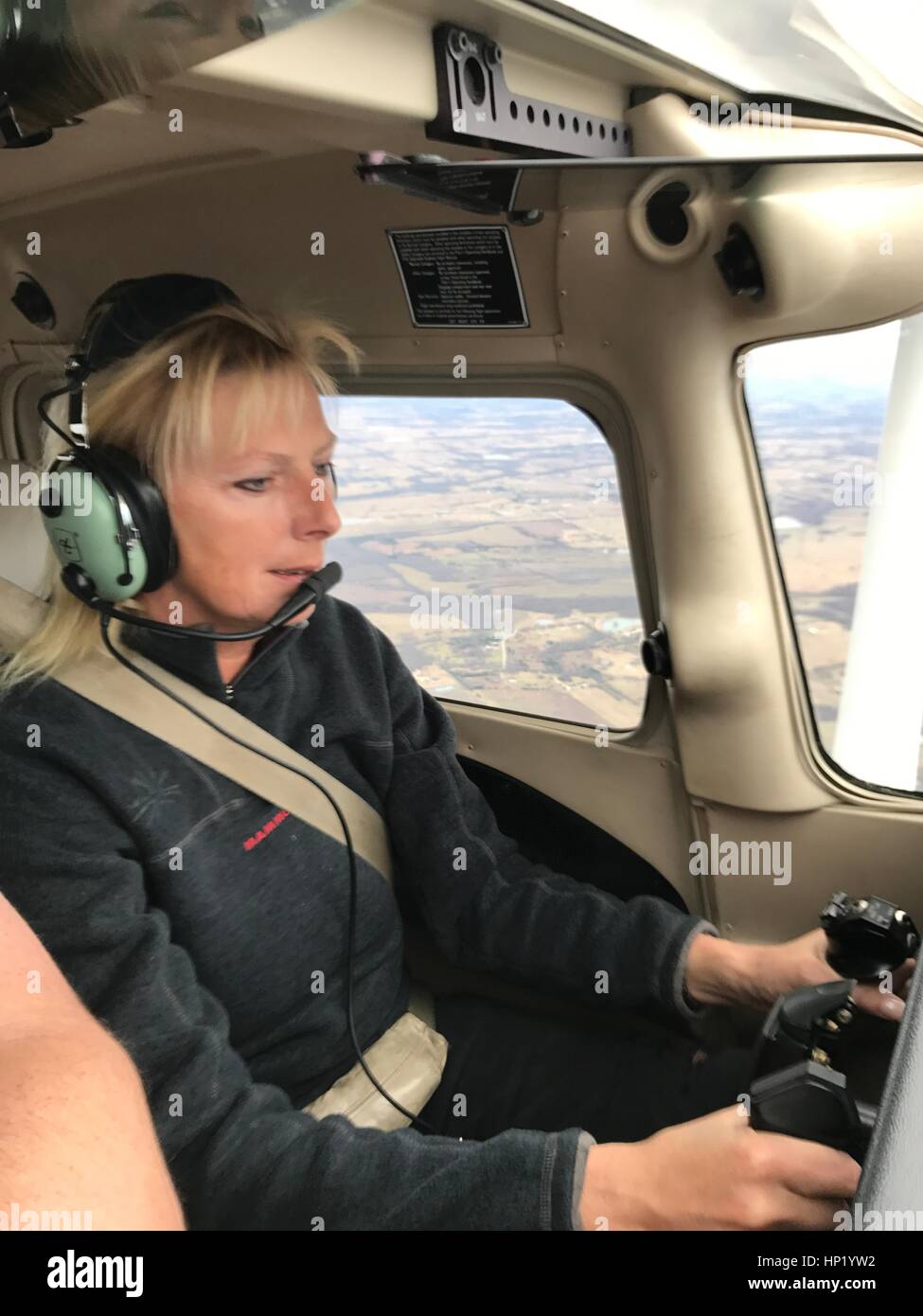 Female pilot hi-res stock photography and images - Alamy