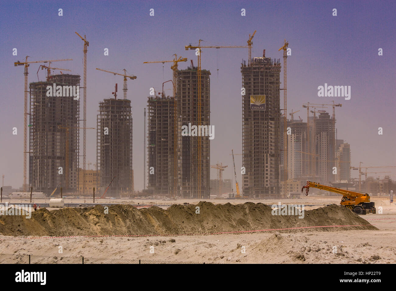 Dubai construction development hi-res stock photography and images - Alamy