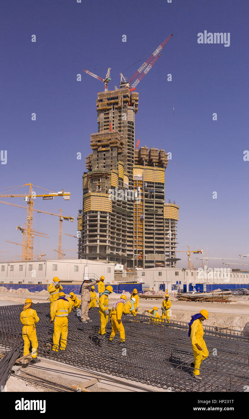 DUBAI, UNITED ARAB EMIRATES - South Asian immigrant contract laborers ...