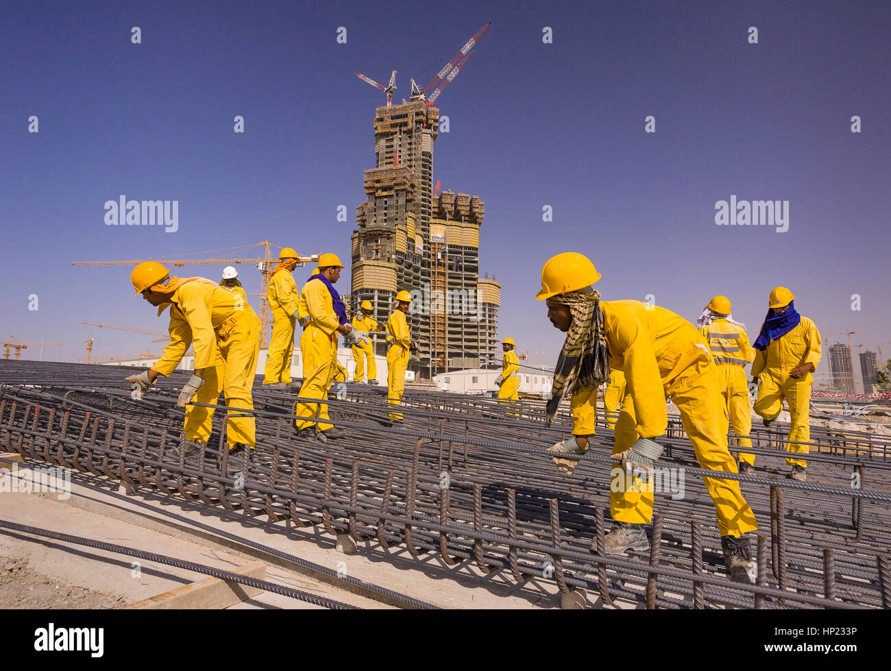 Burj khalifa construction workers hi-res stock photography and images ...