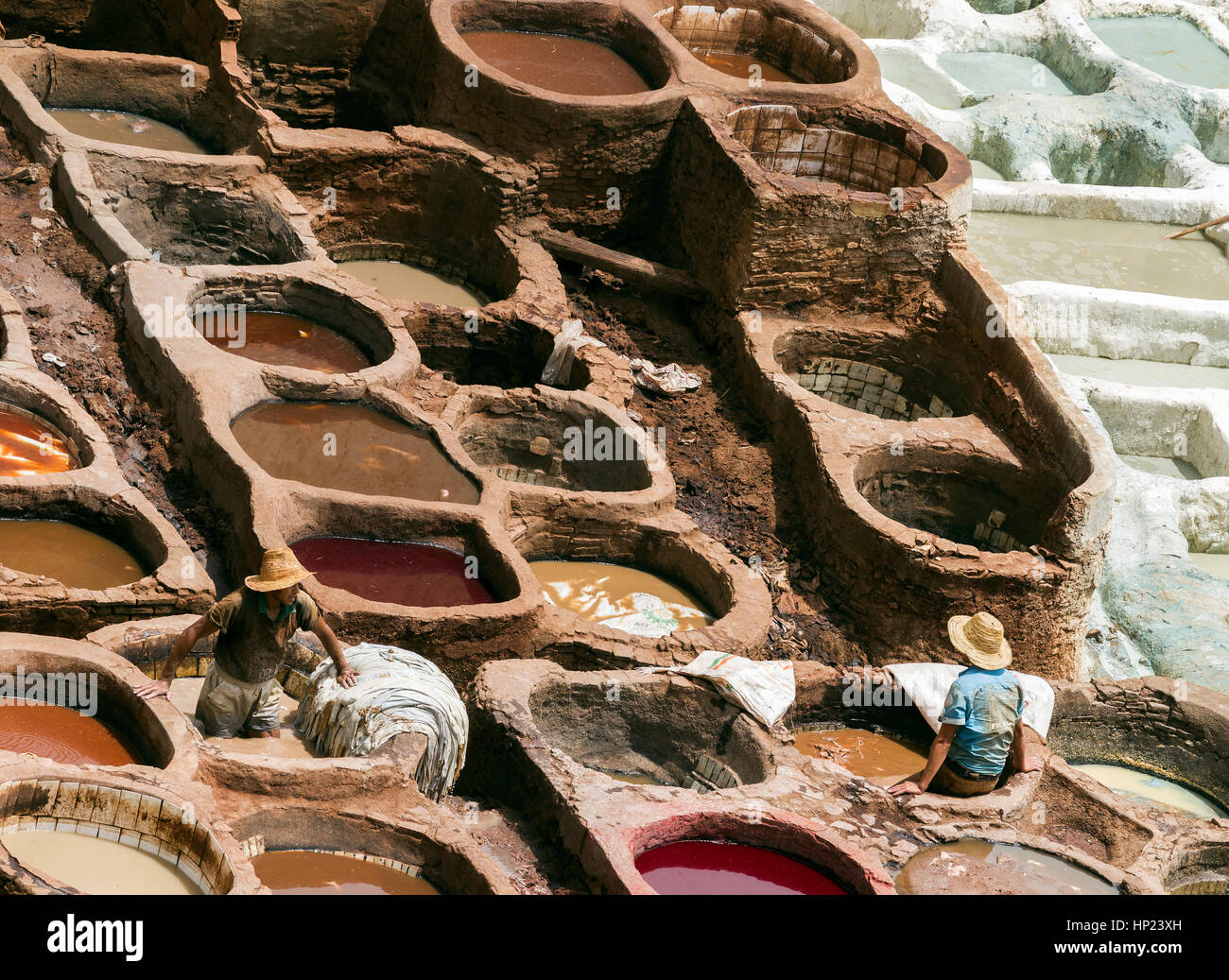 Fez, morocco souk hi-res stock photography and images - Alamy