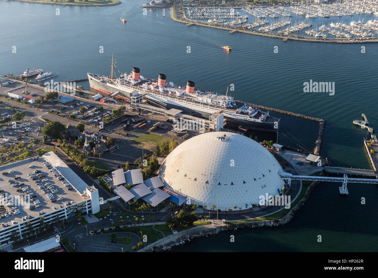 Hangar beach hi-res stock photography and images - Alamy