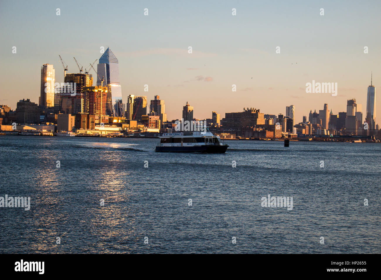 New Jersey ferry with new york view Stock Photo - Alamy