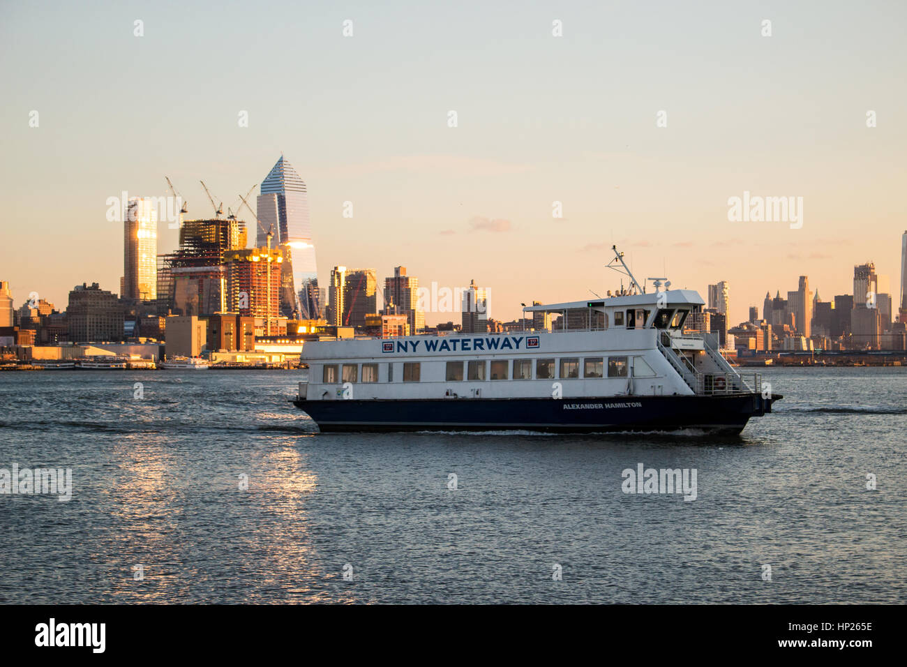 New Jersey ferry with new york view Stock Photo - Alamy