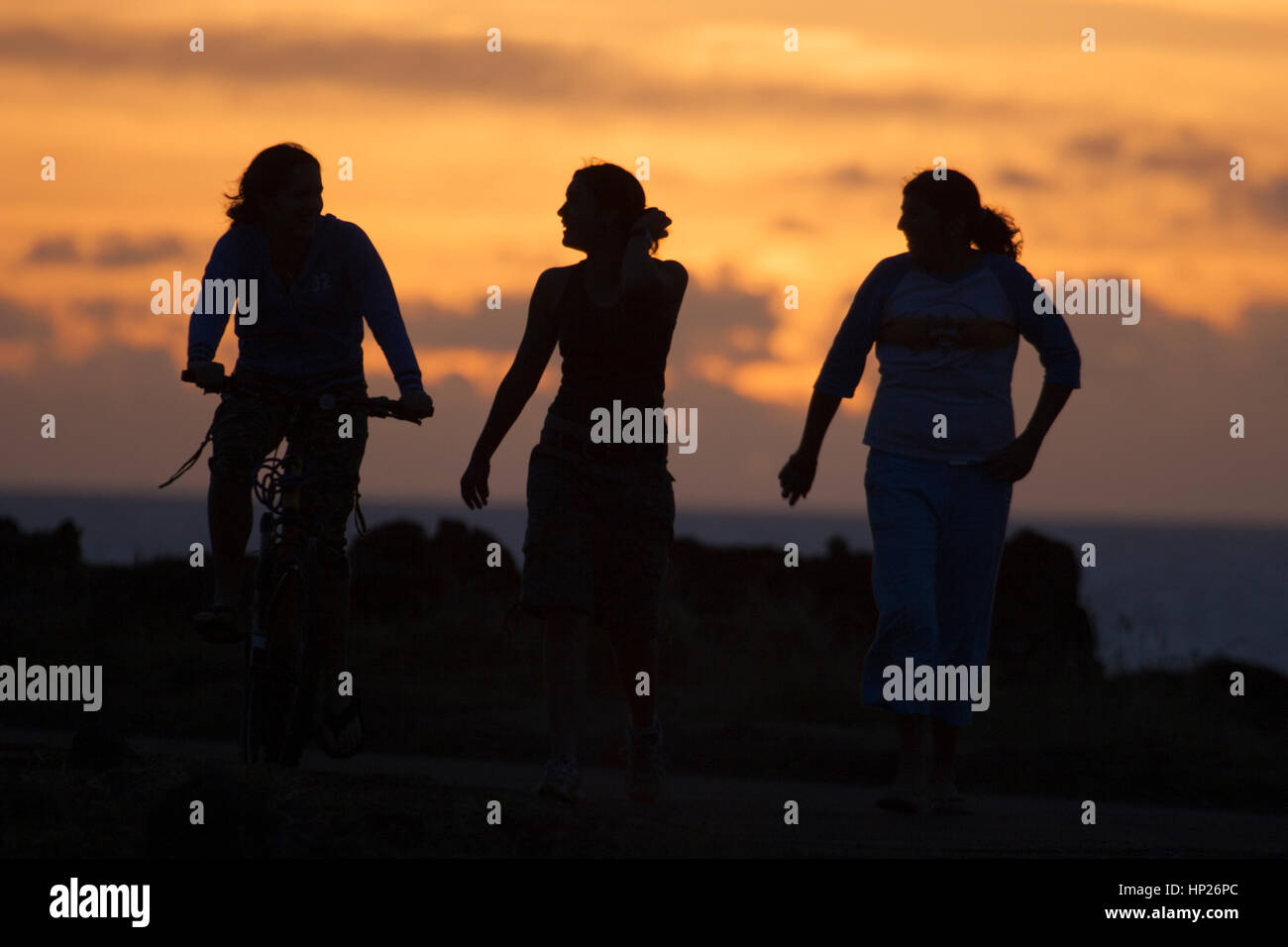Polynesian girls hi-res stock photography and images - Alamy