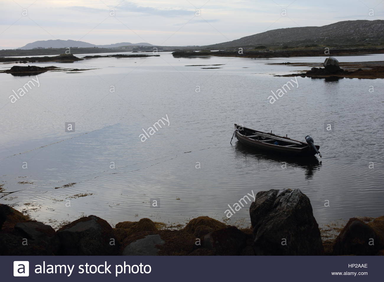 Irish currach boat hi-res stock photography and images - Alamy