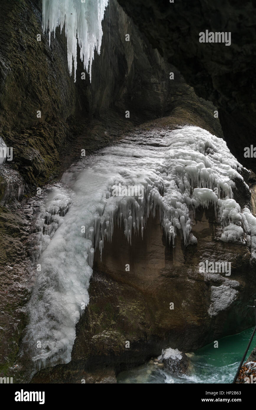 Winter in Gorge Partnachklamm in Garmisch-Partenkirchen, Bavaria ...
