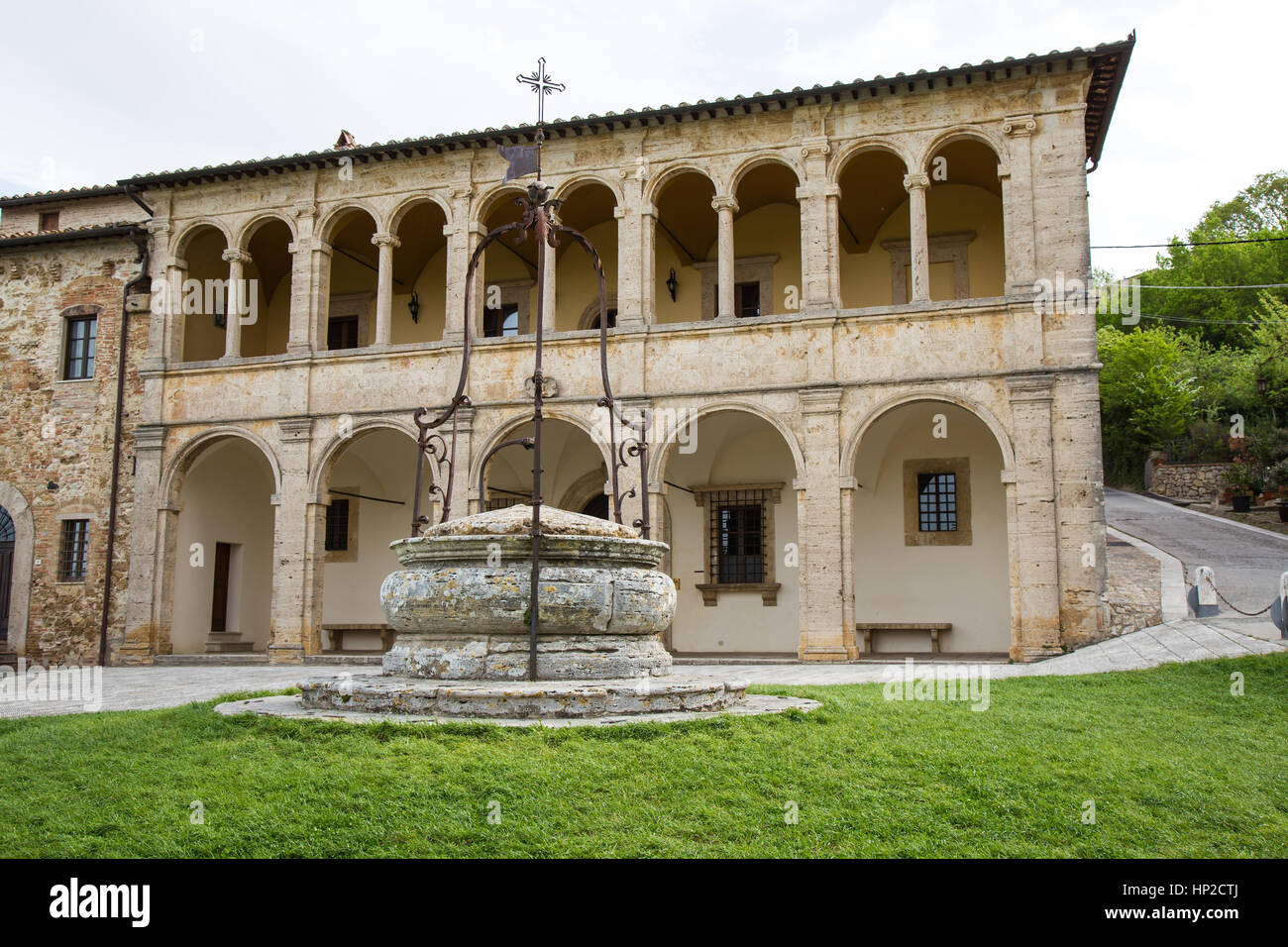 Medieval Wellhead High Resolution Stock Photography and Images - Alamy