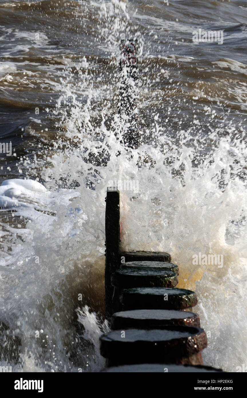 Coastal protection groynes hi-res stock photography and images - Alamy