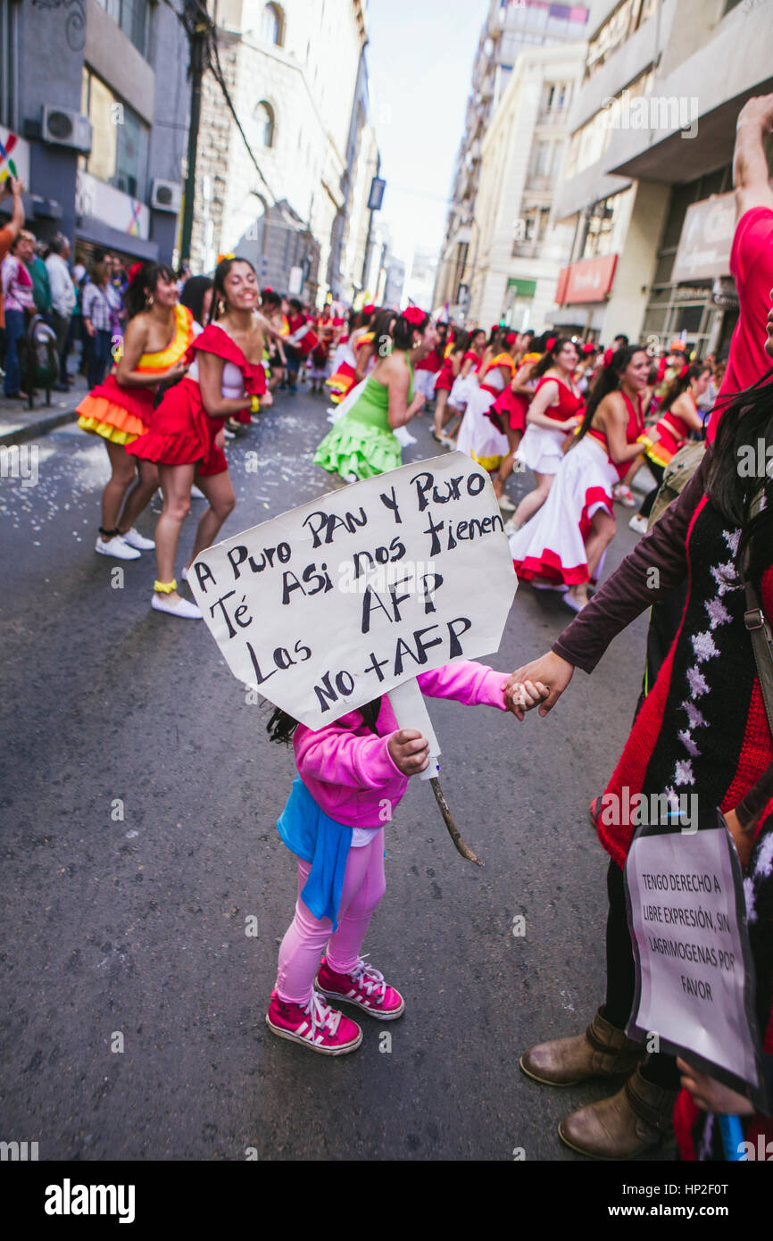 Chile protest girl hi-res stock photography and images - Alamy