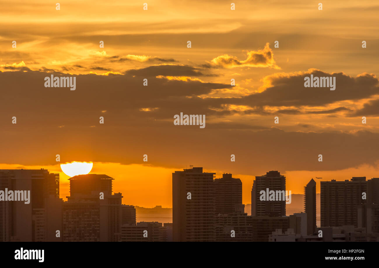 Orange urban sunset hi-res stock photography and images - Alamy