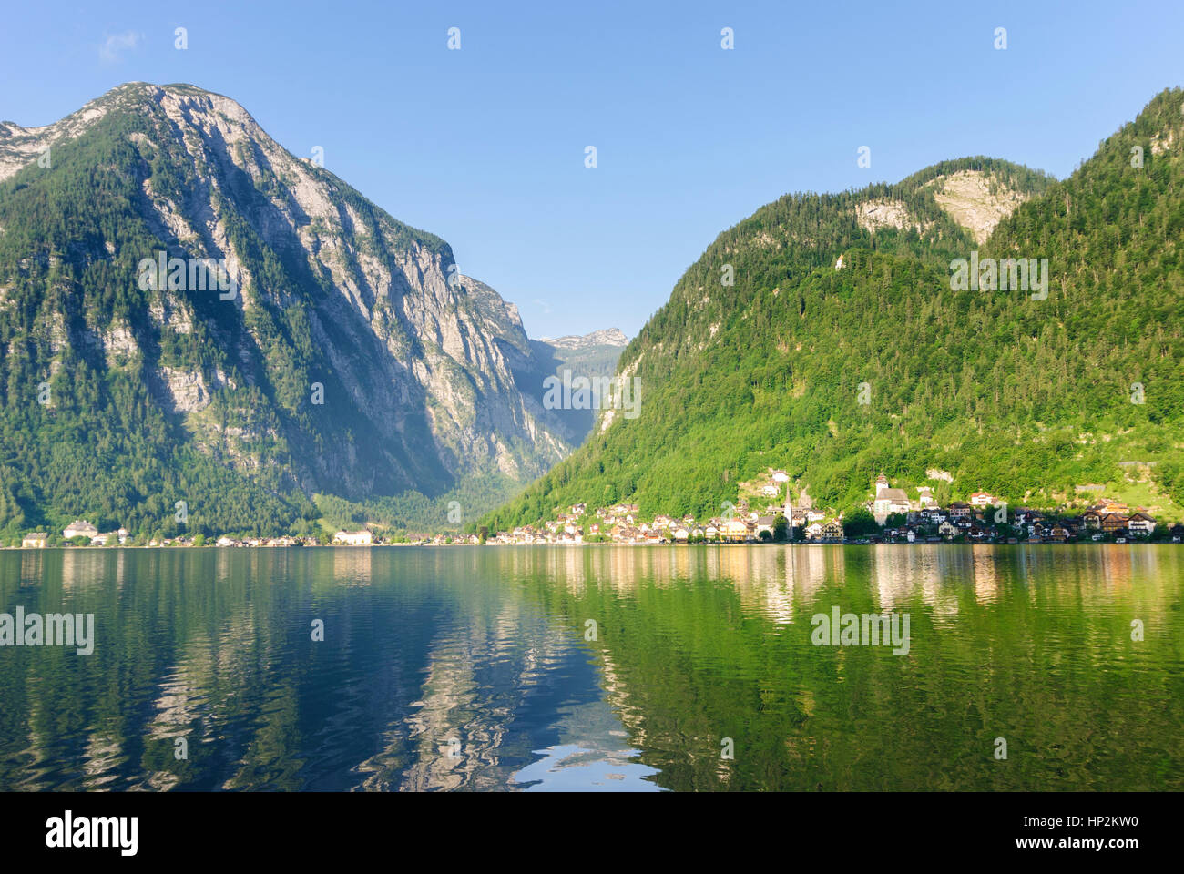 Hallstatt, Hallstätter See, Lake Hallstatt, Salzkammergut ...
