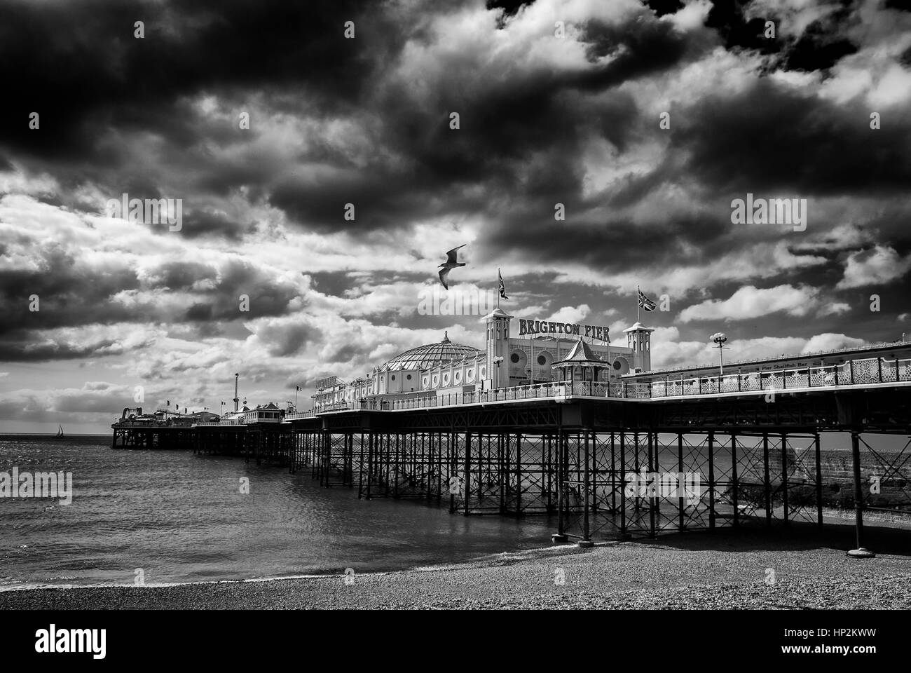 Pier black white mono hi-res stock photography and images - Alamy