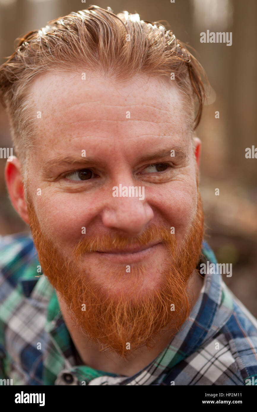 Long haired bearded caucasian man hi-res stock photography and images ...