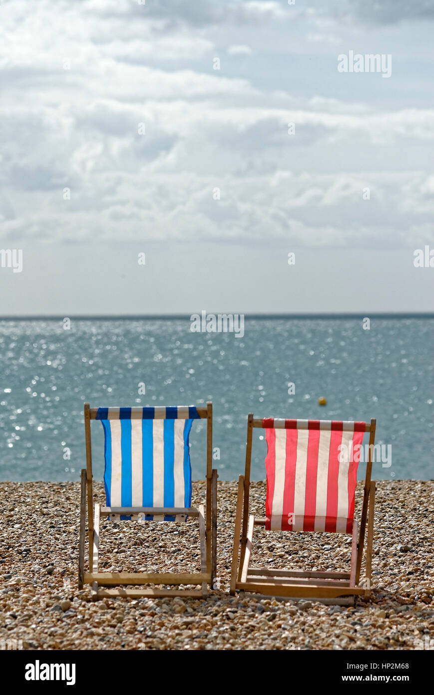 Empty deckchair pebbles hi-res stock photography and images - Alamy