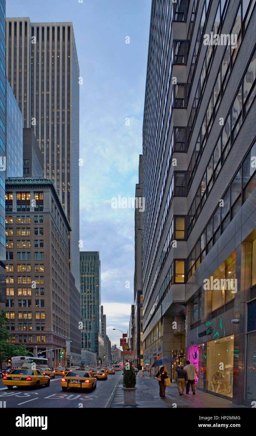 Madison avenue nyc hi-res stock photography and images - Alamy