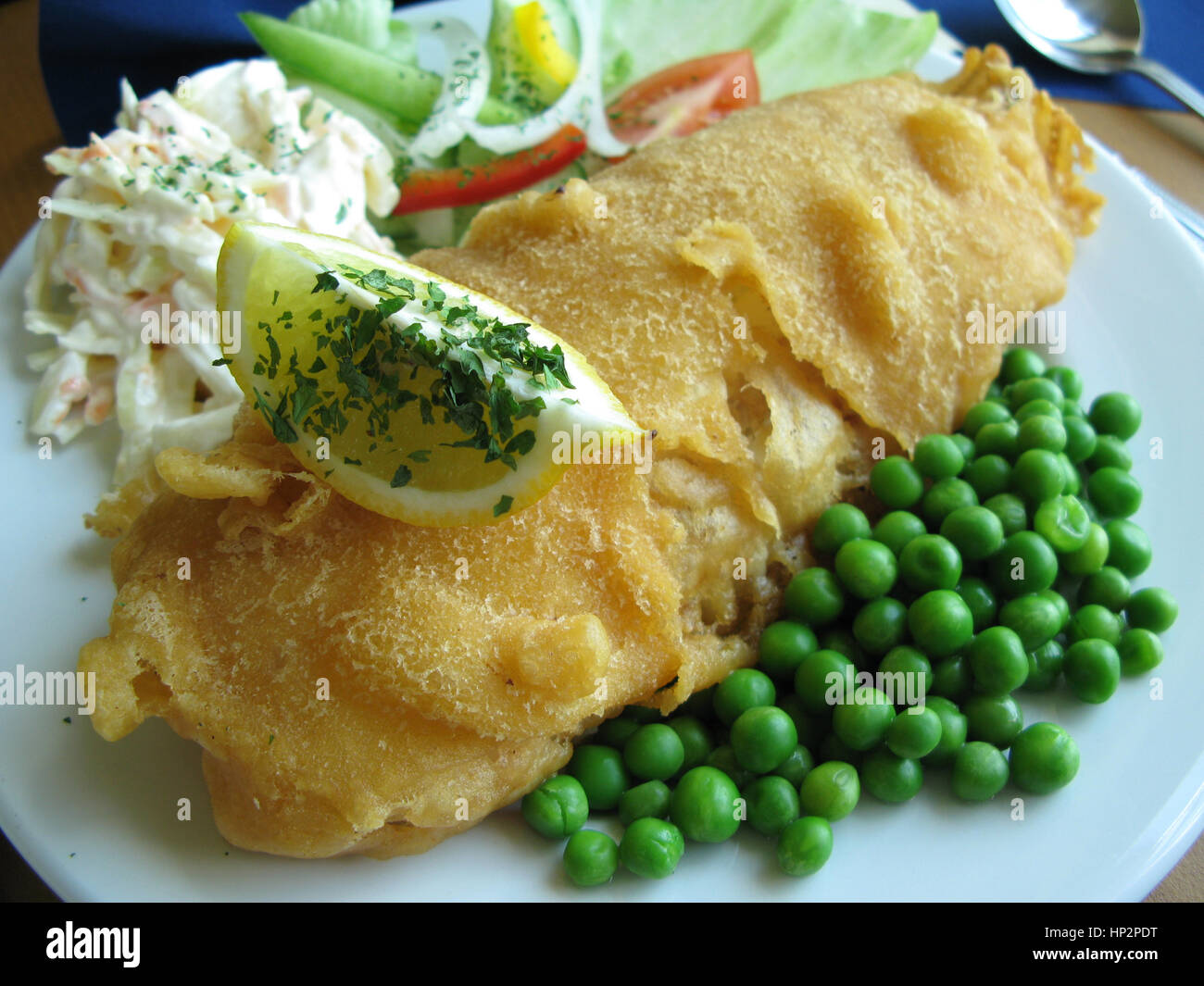 fish chips and peas Stock Photo - Alamy