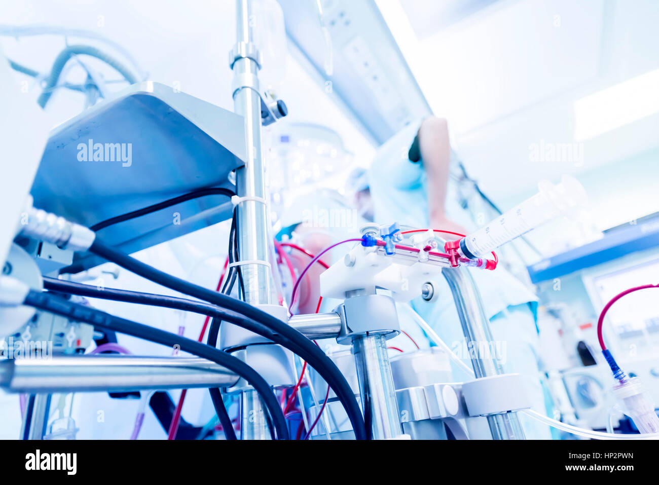 ports for intravenous administration of drugs heart-lung machine Stock ...