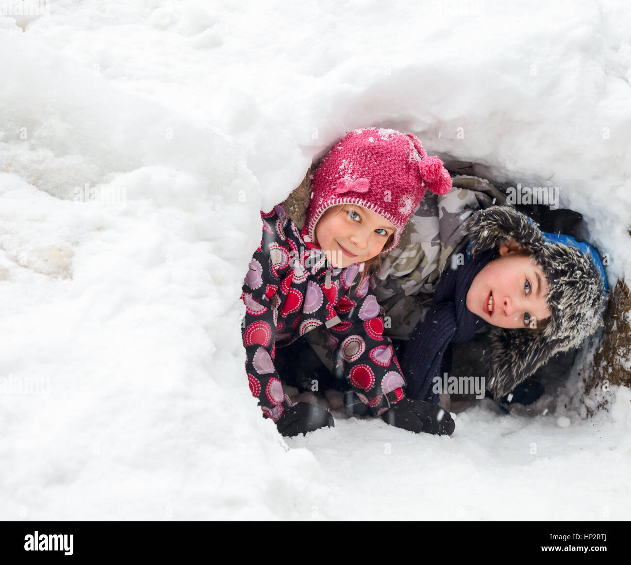 Hiding tunnel hi-res stock photography and images - Alamy