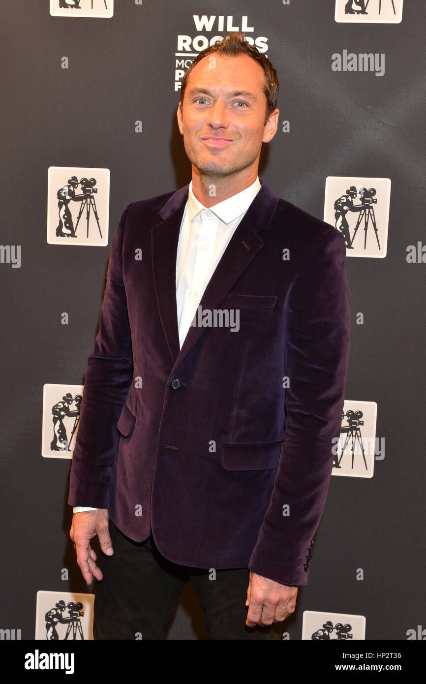 Actor Jude Law attends the Pioneer Dinner during 2015 CinemaCon at ...