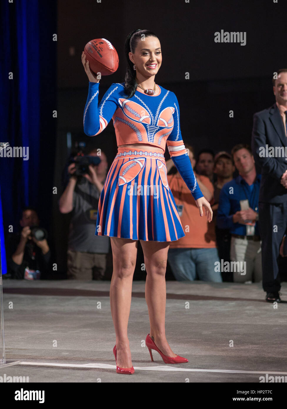 Katy perry super bowl 2015 hi-res stock photography and images - Alamy