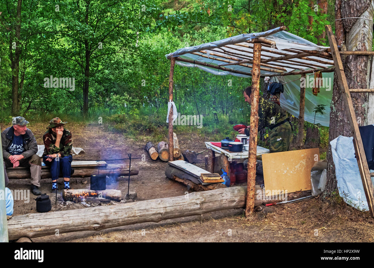 Forest camping kitchen Stock Photo - Alamy