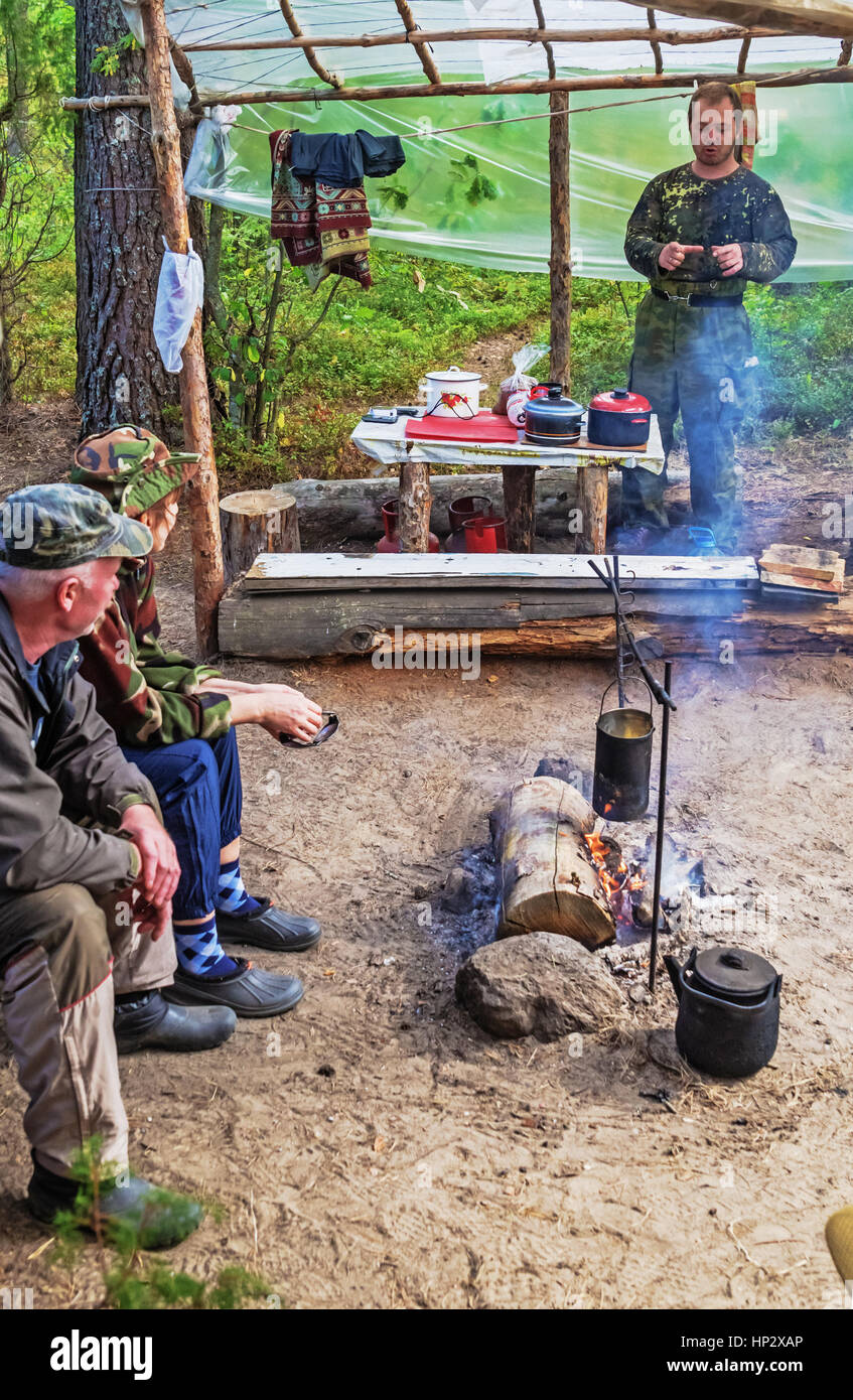 Forest camping kitchen Stock Photo - Alamy