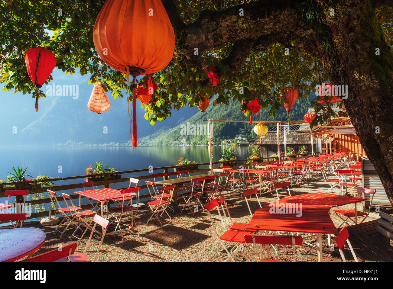 Café On The Lake Stock Photos & Café On The Lake Stock Images - Alamy
