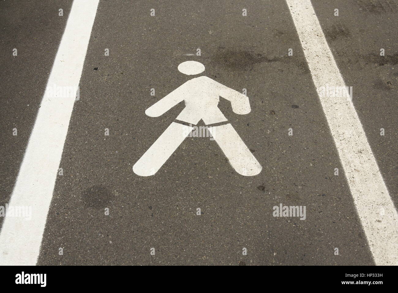 Pedestrian walkway sign man symbol hi-res stock photography and images ...