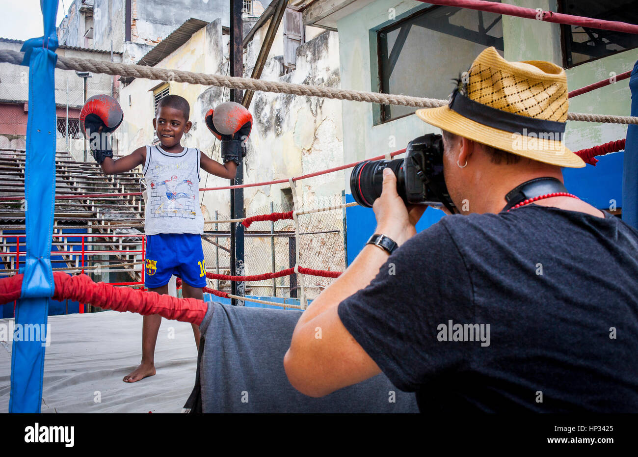 Boy indian boxing hi-res stock photography and images - Alamy