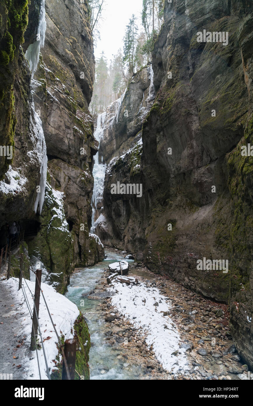 Winter in Gorge Partnachklamm in Garmisch-Partenkirchen, Bavaria ...
