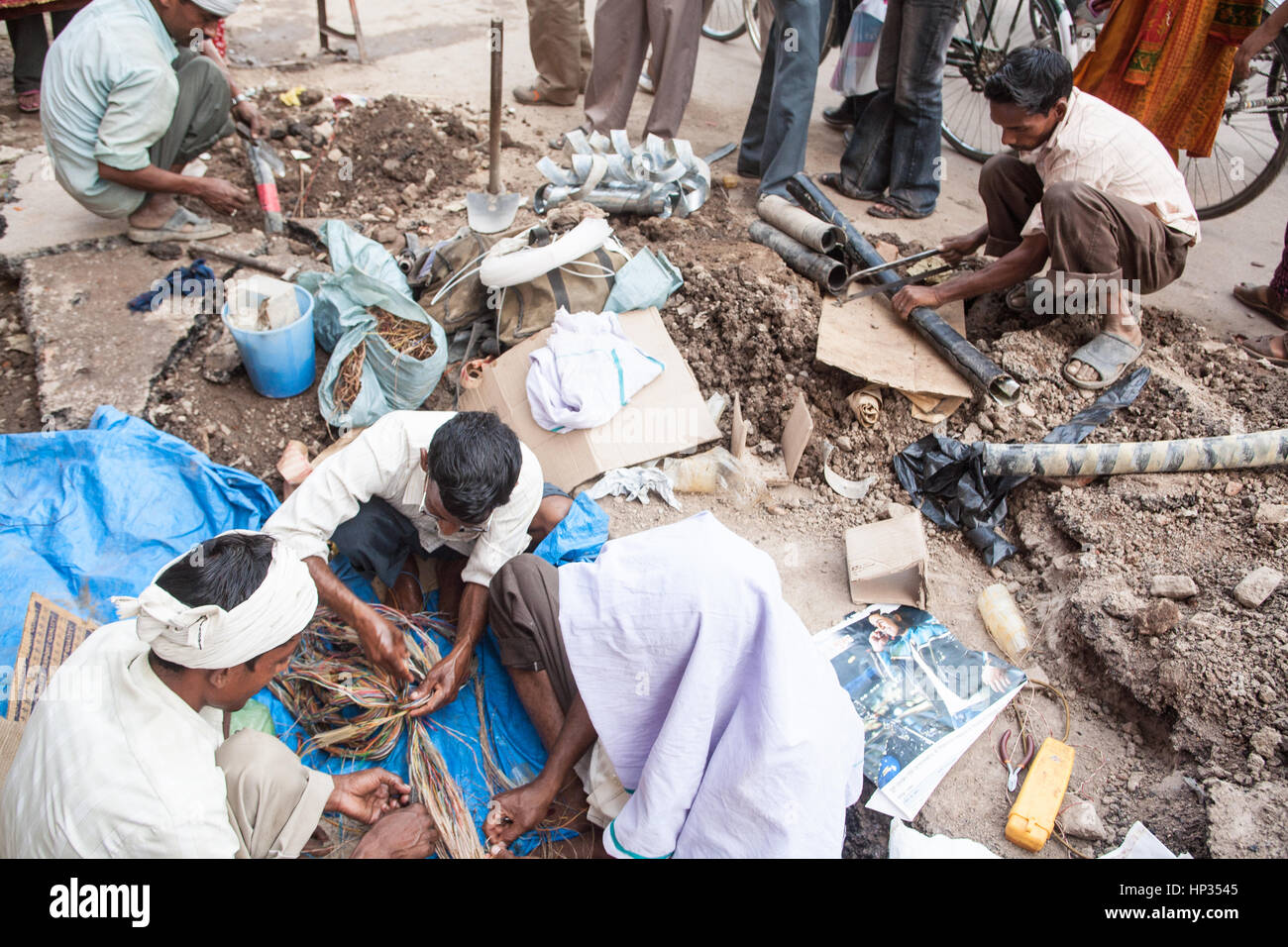 worker,workers,working,on,mass,of,telecommunication,phone,lines,wires ...